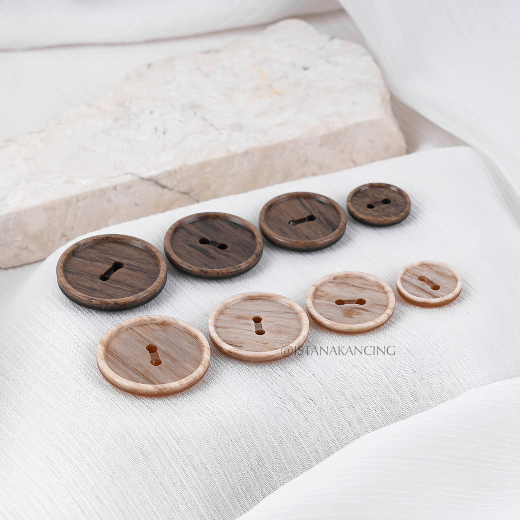 Jual Kancing 2 Lubang LUSINAN Jonathan Button Kancing Kayu Motif Polos ...