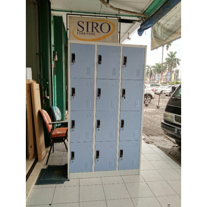 Jual Locker Besi 12 pintu MODERA ML8812 Molek Furniture | Shopee Indonesia