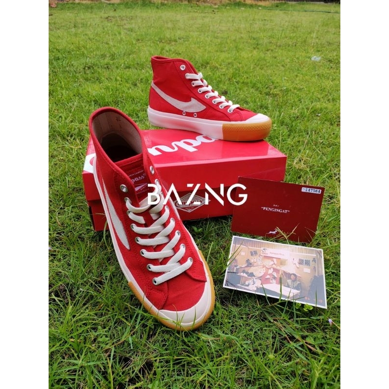 Jual C*MPASS GAZELLE HI RED GUM, | Shopee Indonesia