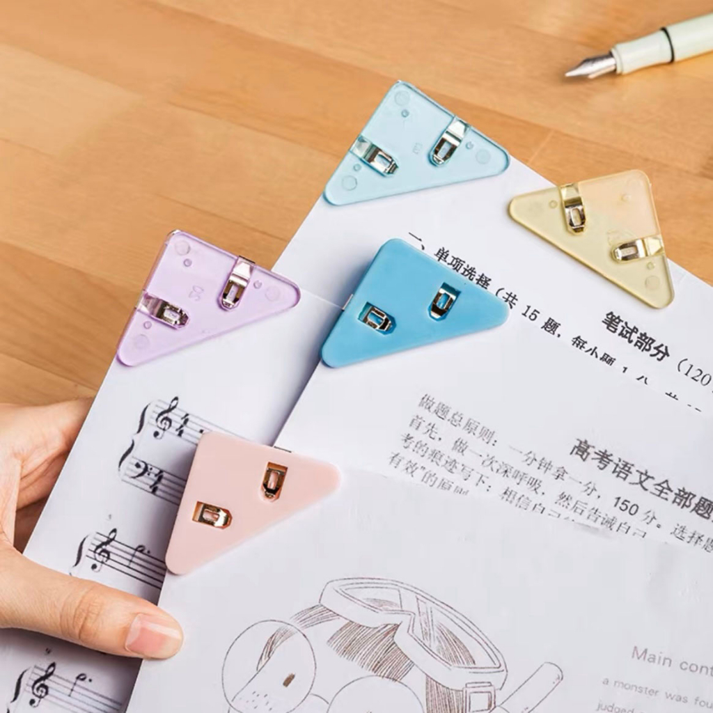 Jual Klip Segitiga Kertas Binder Transparan Aesthetic / Triangle ...