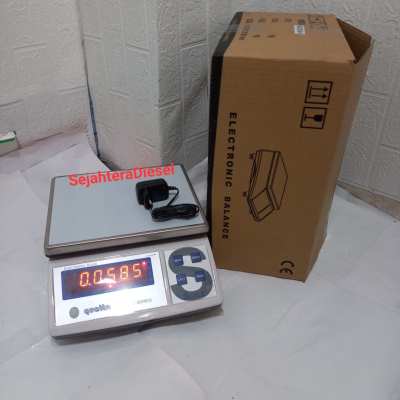 Jual Timbangan Digital QUATTRO MACS Kapasitas 15KG ×0.5gr | Shopee ...