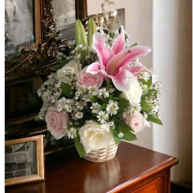 Jual Rangkaian bunga vas bunga mawar mix bunga Lily | Shopee Indonesia