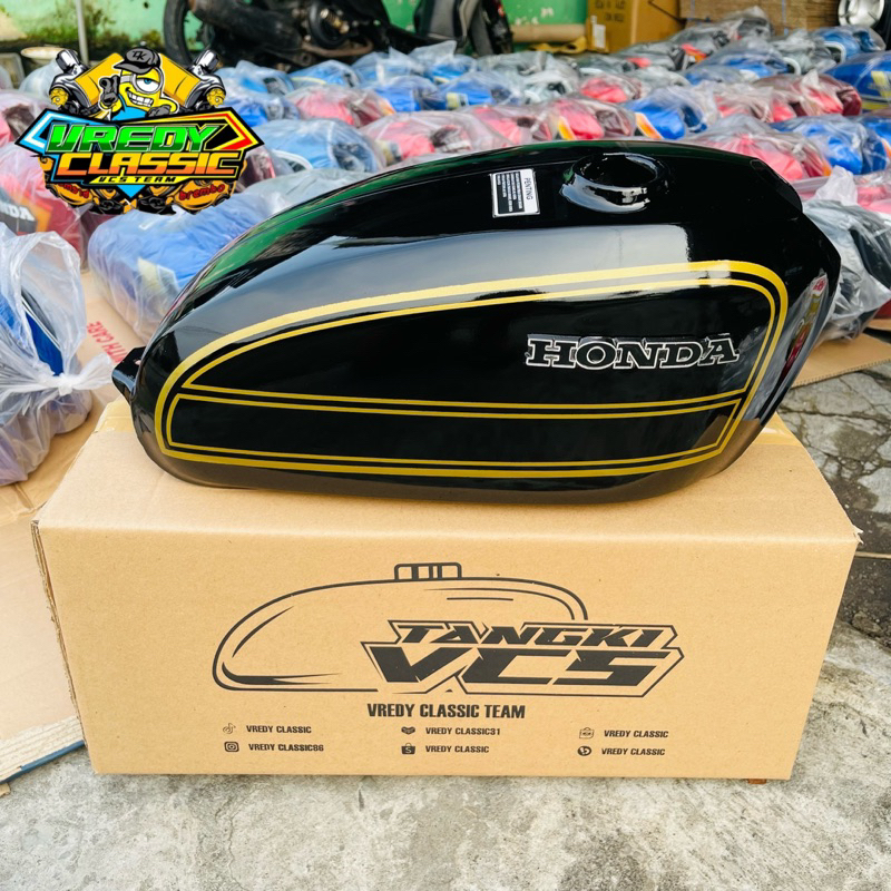Jual TENGKI CB 125 HITAM JAPAN tengki cb mbois cat set emblem | Shopee ...