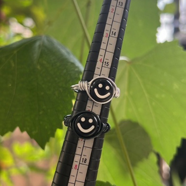 Jual SMILEY BLACK WIRE RINGS | Shopee Indonesia