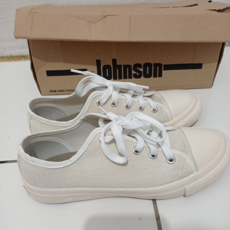 Jual Preloved sepatu johnson (bisa nego) | Shopee Indonesia