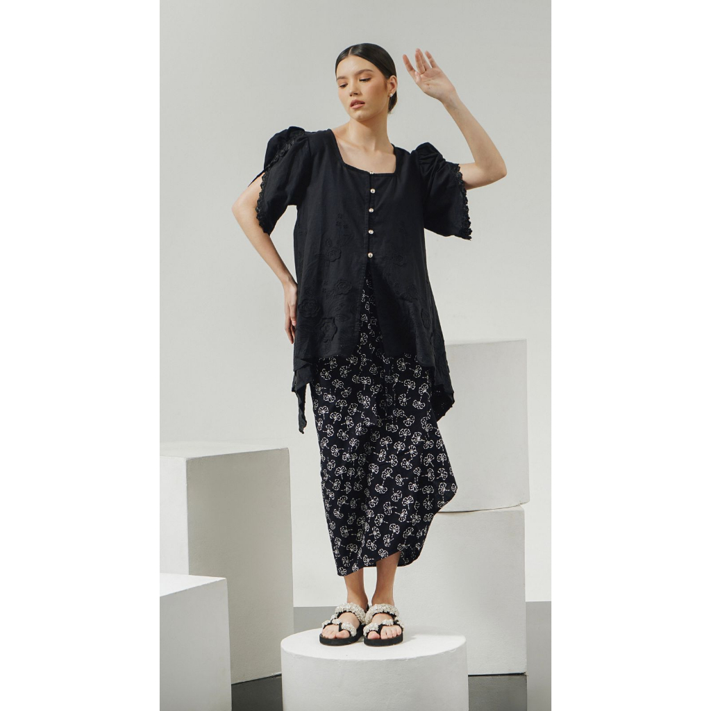 Jual Mera and Jenar - Hanjani Top (TIDAK inlcude inner) | Shopee Indonesia