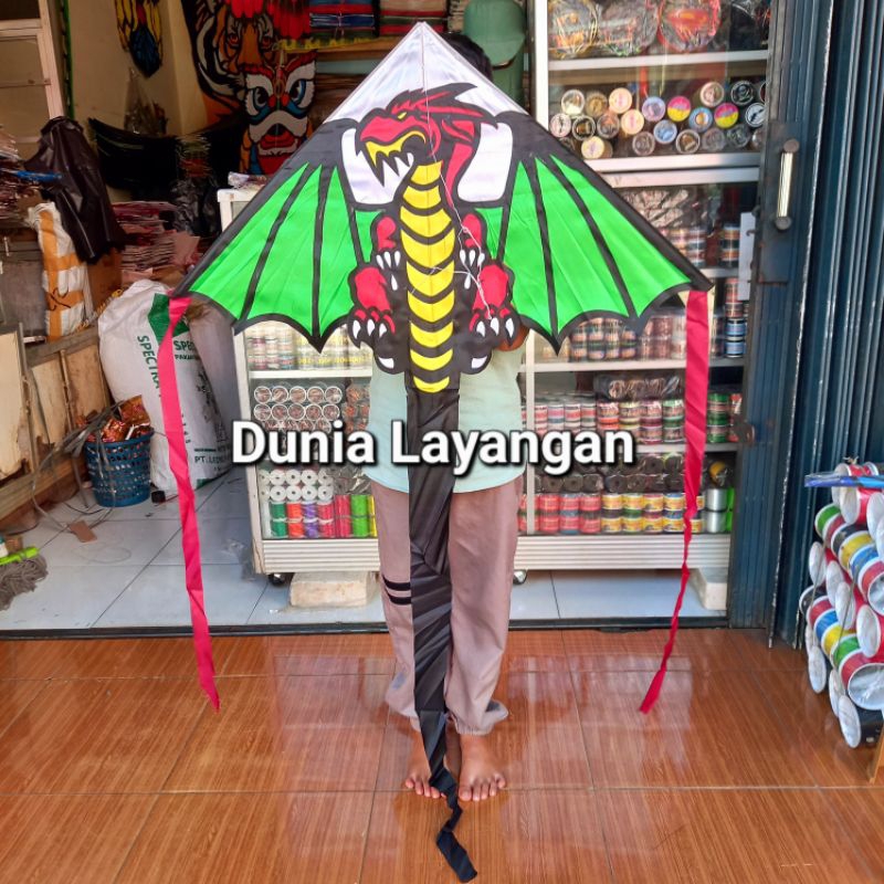 Jual LAYANGAN HIAS KAIN PARASUT KALONG/LOWO/KELELAWAR KUPU KUPU LEBAH ...