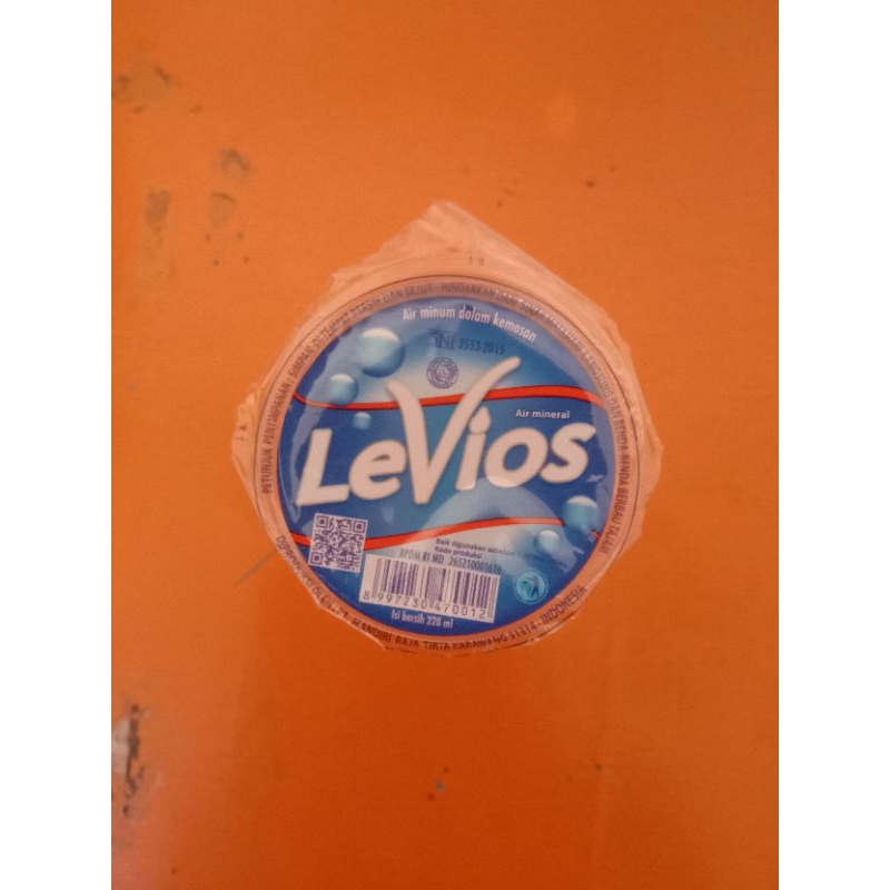 Jual LEVIOS MINUMAN AIR MINERAL 220ML | Shopee Indonesia