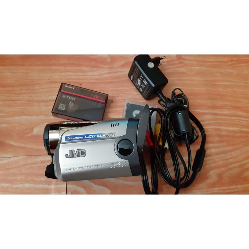 Jual Handycam JVC GR-DA30AG Berfungsi dengan baik, masih bagus | Shopee ...
