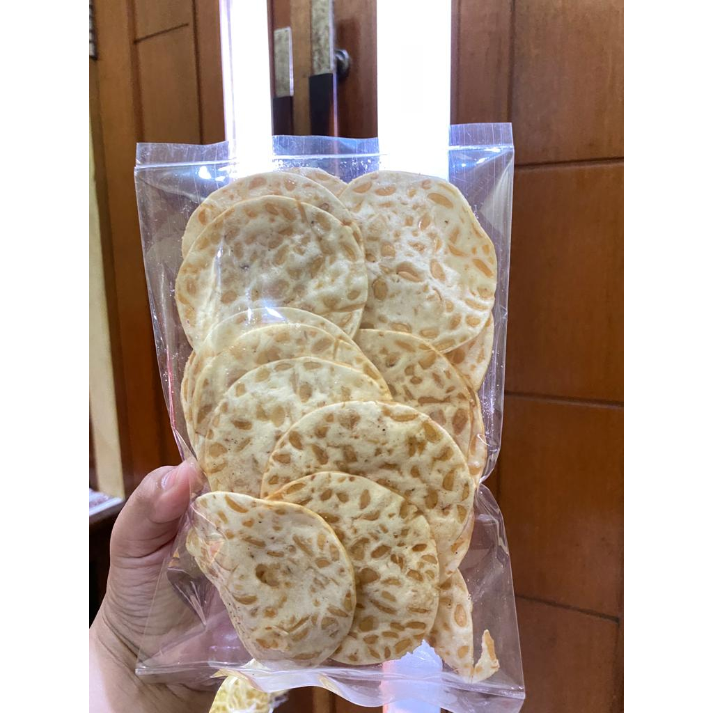 Jual Keripik Tempe Bulat 100 Gr Gurih & Renyah Rendah Minyak Camilan ...