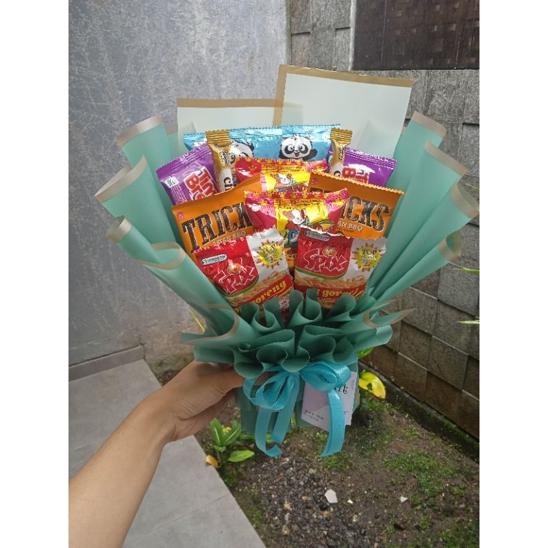 Jual buket jajan/snack murah/buket wisuda/kado wisuda | Shopee Indonesia