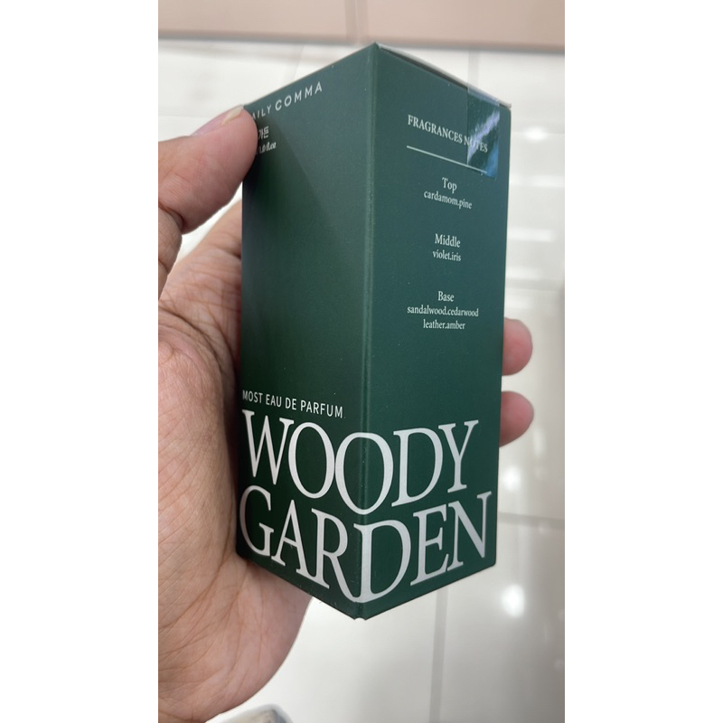 Jual DAILY COMMA WOODY GARDEN MOST EAU DE PARFUM 30ML | Shopee Indonesia