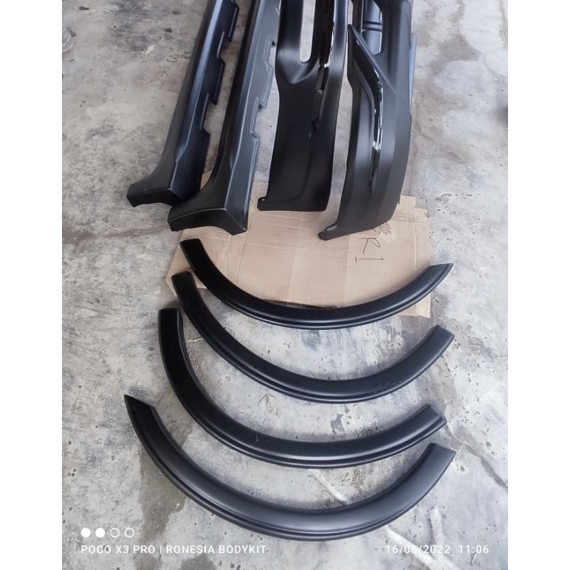 Jual overfender innova reborn model venturer facelift | Shopee Indonesia