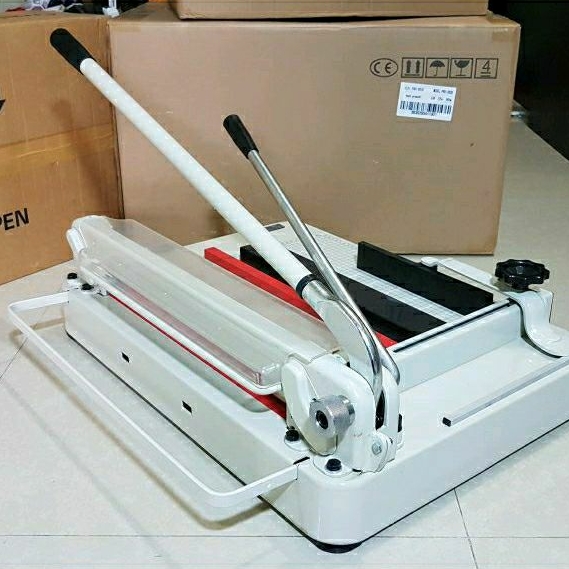 Jual Mesin Alat Potong Pemotong Kertas 1 rim A3 Innovatec Paper Cutter ...