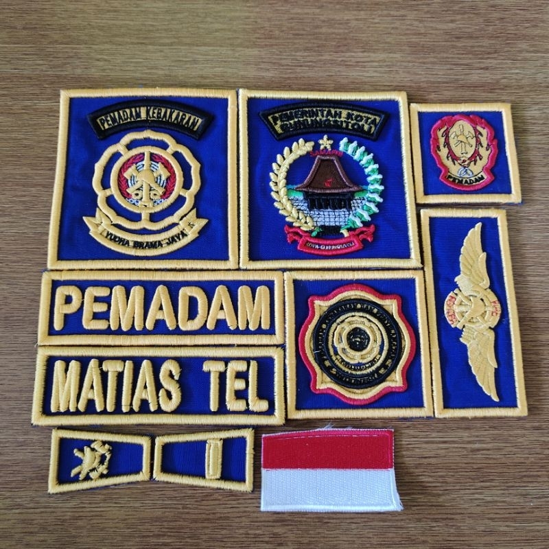 Jual ATRIBUT DAMKAR BET PEMADAM BORDIR LOGO LENGKAP NAMA DAN LOGO ...