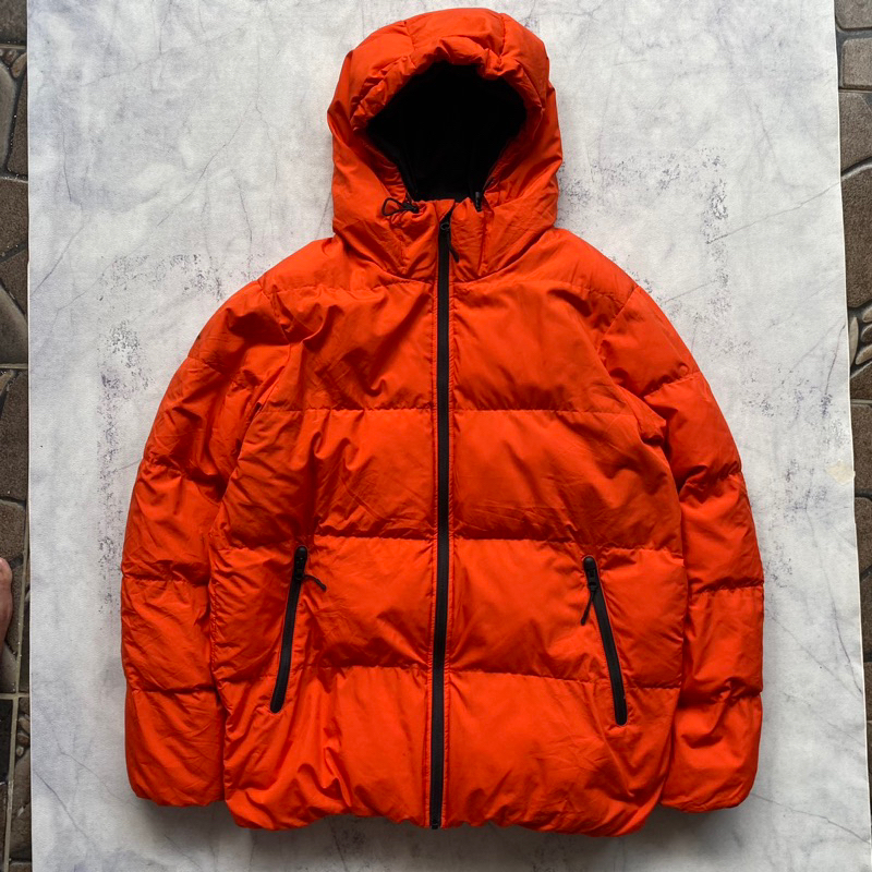 Jual Puffer Jacket GU (orange) | Shopee Indonesia