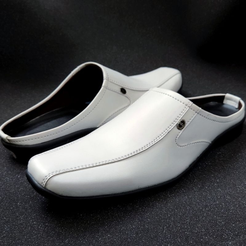 Jual sepatu sandal pria bustong/sepatu sandal formal/sepatu pria/tutong ...