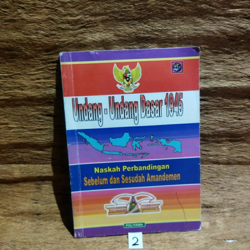 Jual Buku Undang Undang Dasar 1945 Naskah Perbandingan Sebelum Dan Sesudah Amandemen Shopee 