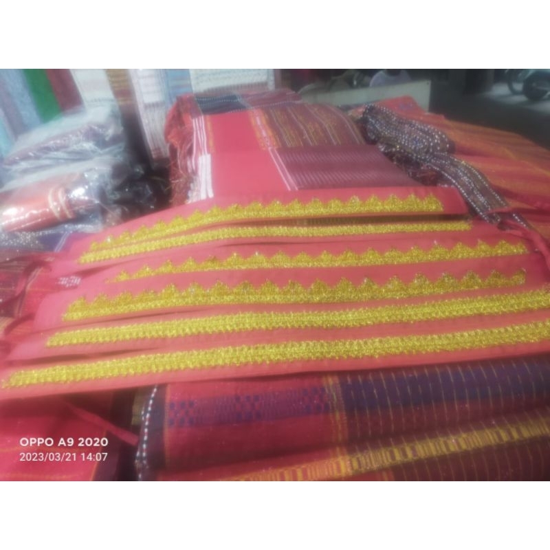 Jual SORTALI PINGGANG WARNA MERAH BENANG GOLD. | Shopee Indonesia