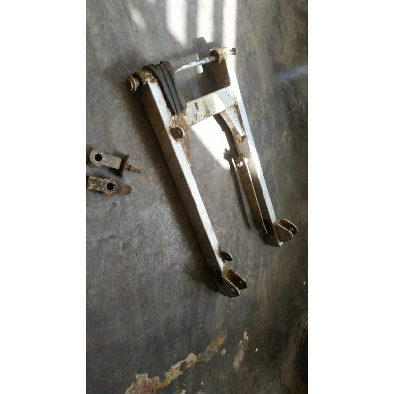 Jual Swing arm arashi suzuki arashi 125 shogun 125 lengan ayun shogun ...