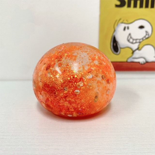 Jual Luminous Squishy balls / Stress Ball Glow in the Dark TIKTOK ...