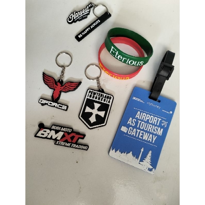 Jual gantungan kunci karet custom, label karet, gelang karet, patch ...