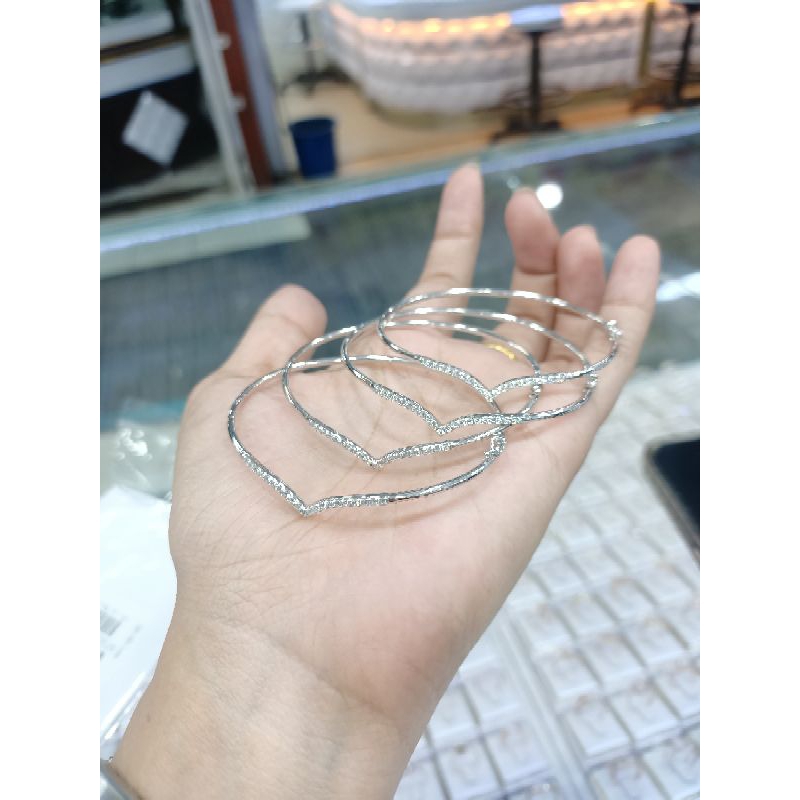 Jual gelang tangan model terbaru aurel mas putih kuning dan risegold ...