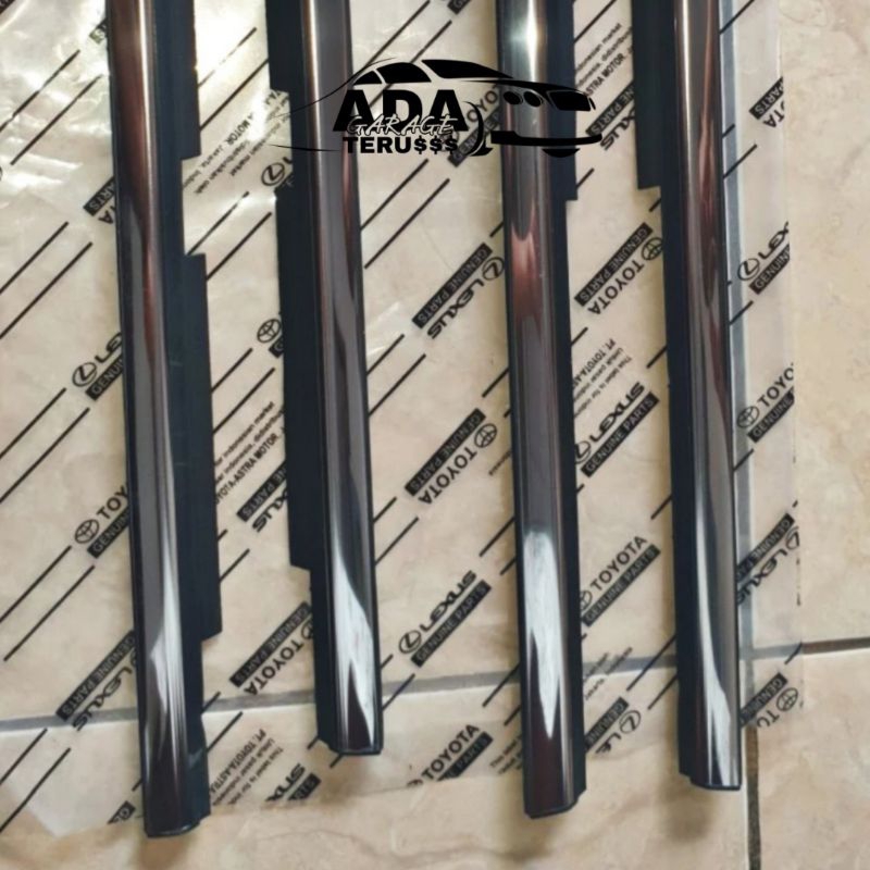Jual Pelipit Karet Chrome ORI Kaca Luar Toyota All New Avanza Xenia ...