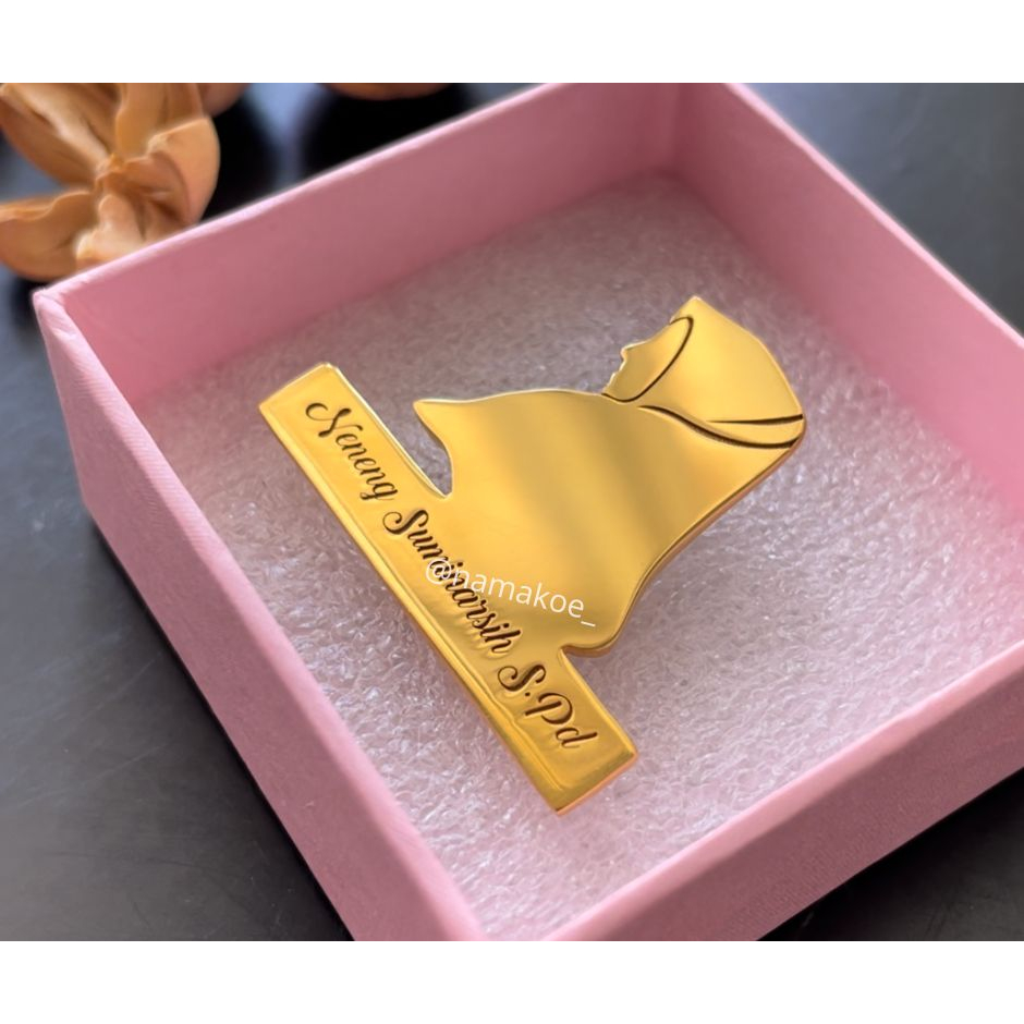 Jual Bros guru muslimah name tag custom | Shopee Indonesia