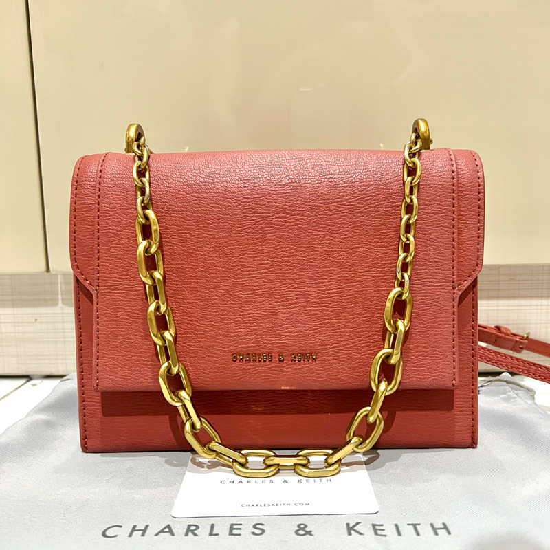 Jual [RESERVED] Tas Charles and Keith Chain Handle Evening Bag / Tas ...