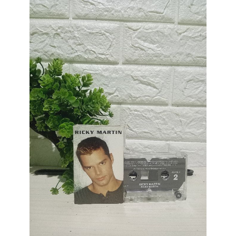 Jual Kaset RICKY MARTIN - RICKY MARTIN | Shopee Indonesia