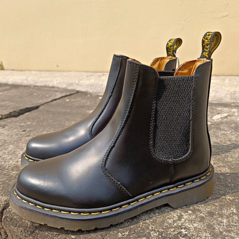 Jual Sepatu Boots Pria Docmar 2976 Chelsea Boots Classic Smooth leather ...