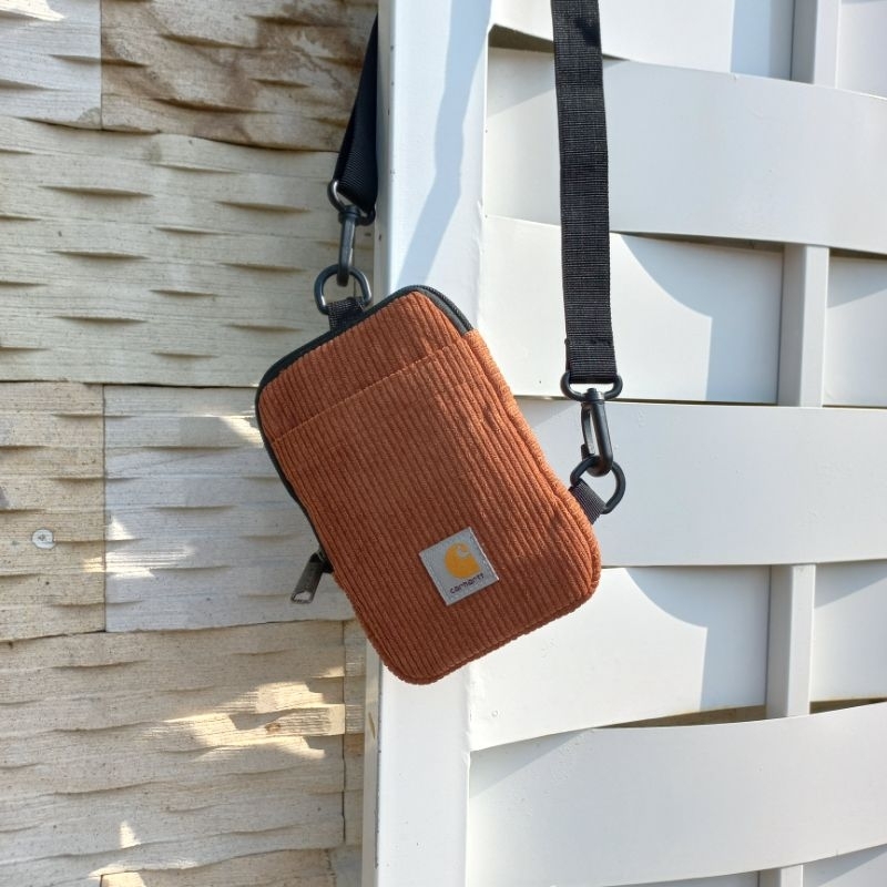 Jual CARHARTT WIP - LEON NECK POUCH | Shopee Indonesia