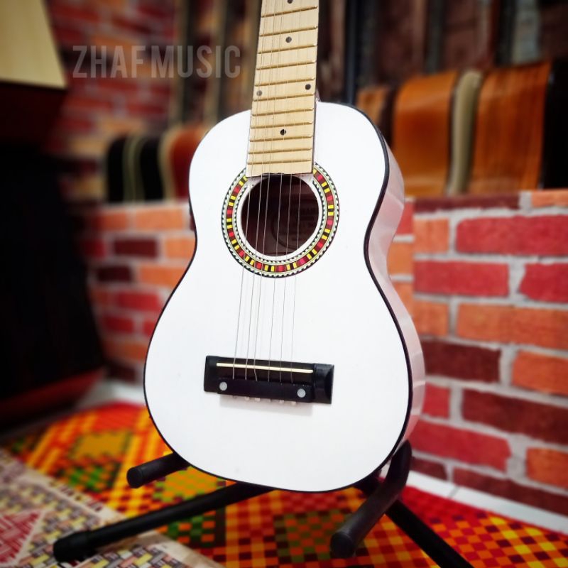 Jual Gitarlele Gitar Kecil Senar 6 (Free Pik Gitar) | Shopee Indonesia