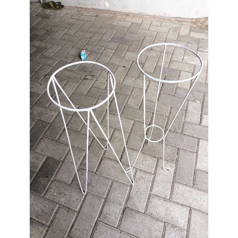 Jual standing besi untuk bunga | Shopee Indonesia