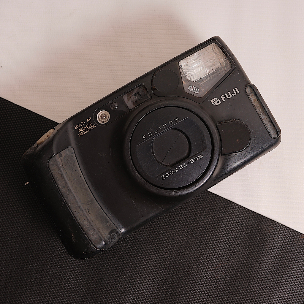 Jual Kamera Analog Film 35mm Fujifilm Canon Nikon Brica untuk Part atau Pajangan | Shopee Indonesia