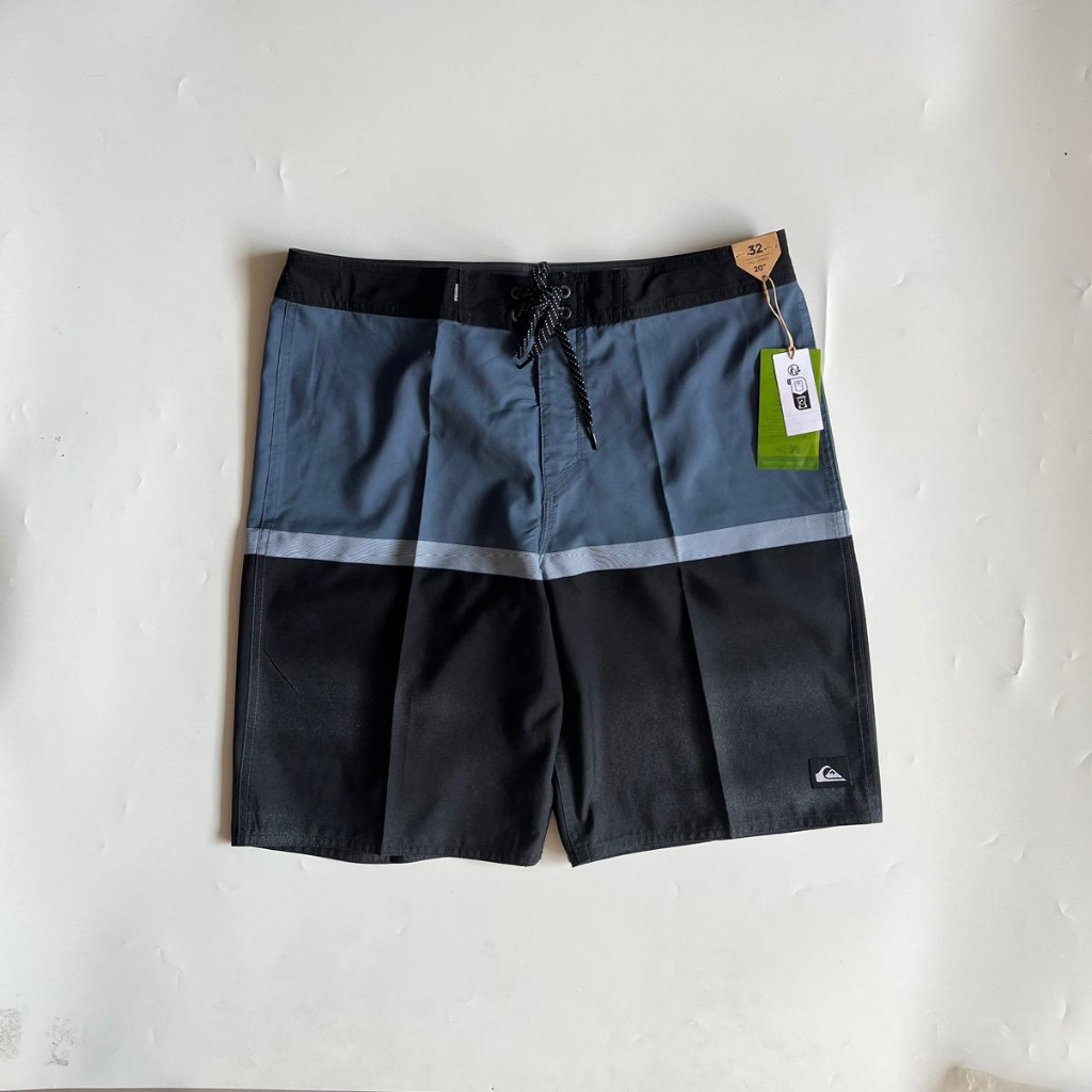 Jual BOARDSHORT QUIKSILVER SIZE 32 ORIGINAL ( CELANA SURFING QUIKSILVER DAN BILLABONG ORIGINAL ...