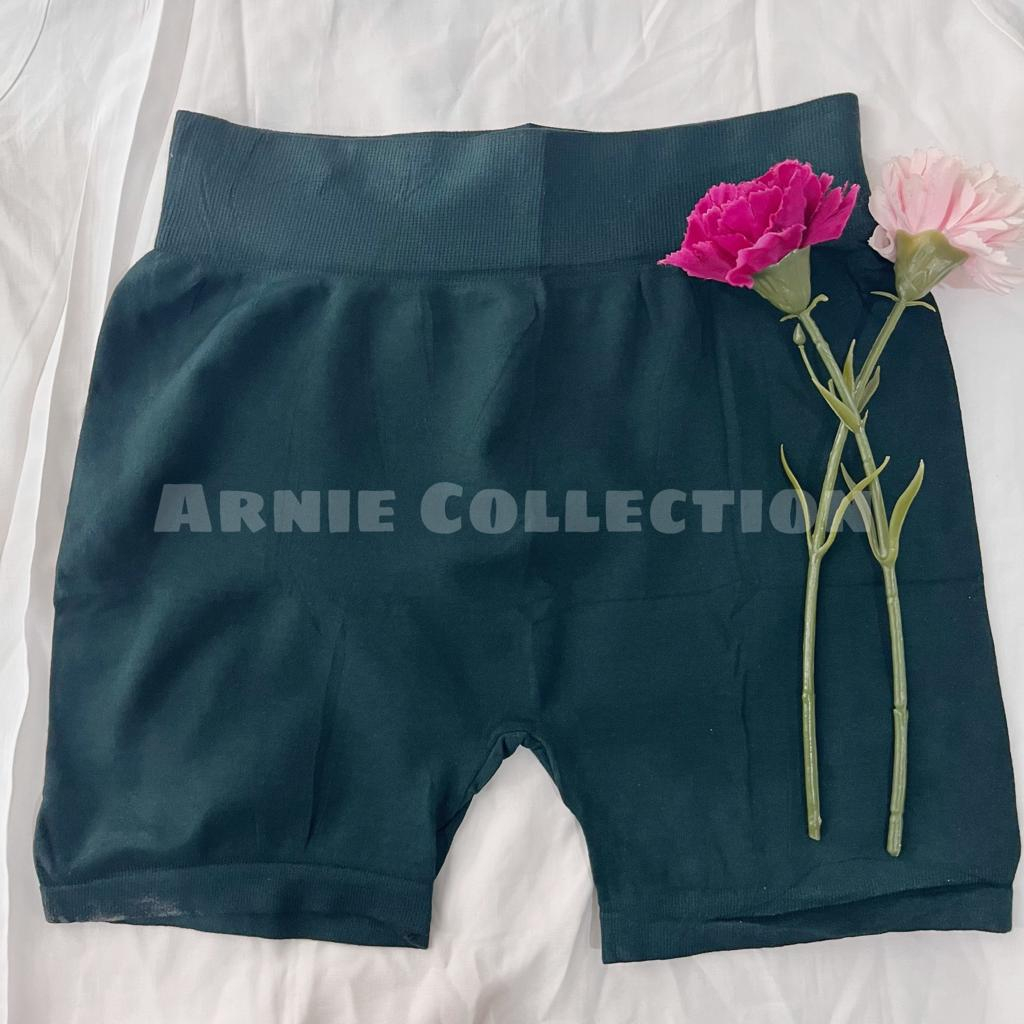 Jual CELANA HOTPANTS WANITA HIGHWAIST / LEGGING PENDEK 3per4 / LEJING MURAH | Shopee Indonesia