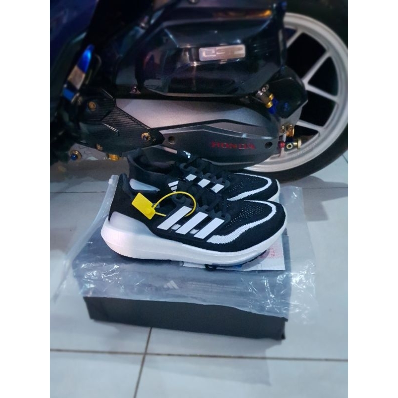 Jual ADIDAS Ultra Boost Light 23 ( HQ6340) ORIGINAL | Shopee Indonesia