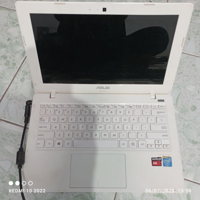 Jual Notebook Asus X200M AMD A8 DDR3 | Shopee Indonesia