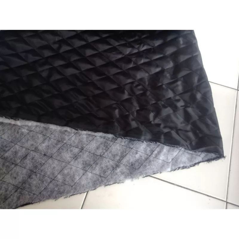 Jual Kain quilting parasut dakron furing jaket 2oz hitam | Shopee Indonesia