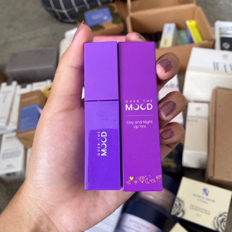 Jual OVER THE MOOD DAY AND NIGHT LIPTINT | Shopee Indonesia