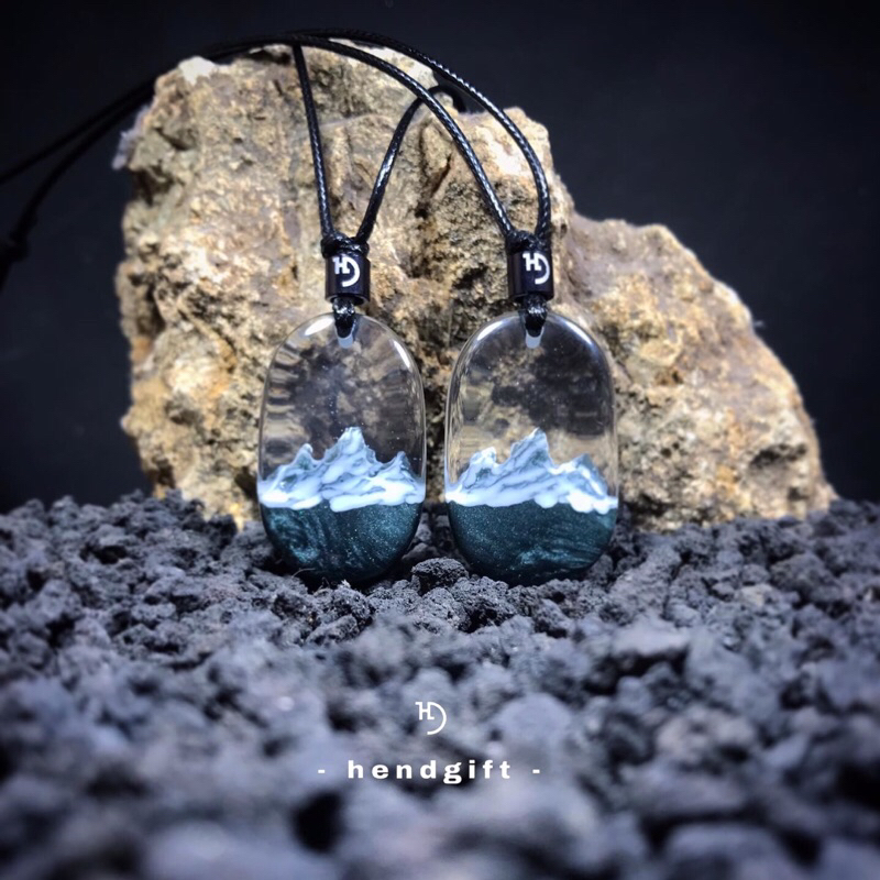 Jual kalung resin mountain series Glow in the dark (pemandangan ...