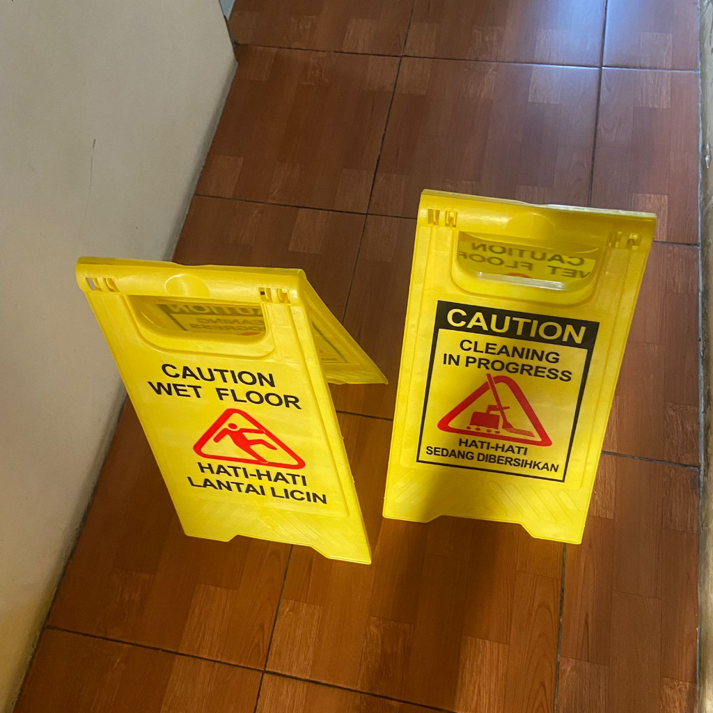 Jual Rambu Awas Licin - Wet Floor Sign - Pengurangan Risiko Pasien ...
