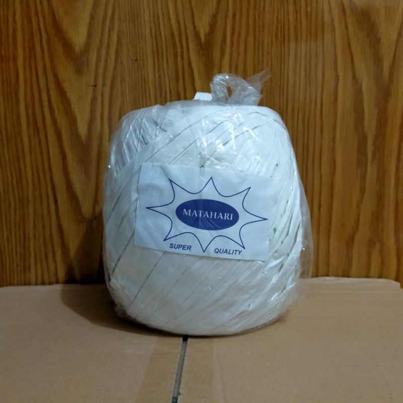 Jual tali rafia putih merah hijau biru kuning tali plastik pengikat ...