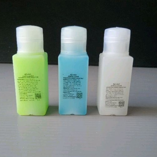 Jual Shampoo Hotel 30ml Botol kotak (2in1 Hair & Body) | Shopee Indonesia