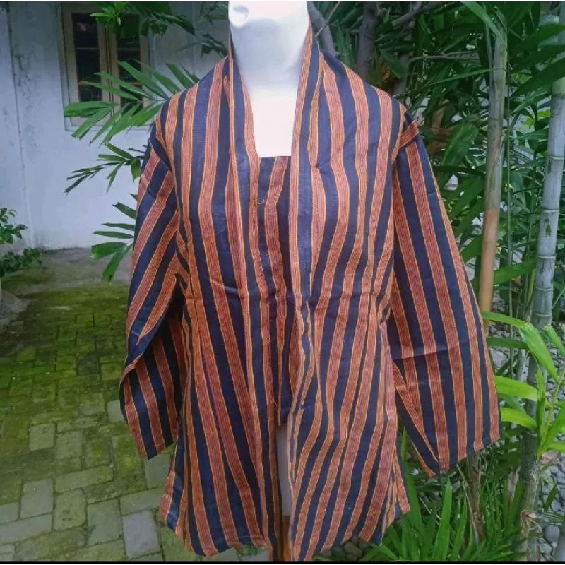 Jual Kebaya Lurik Jumbo XXL/Baju kebaya cewek adat jawa | Shopee Indonesia