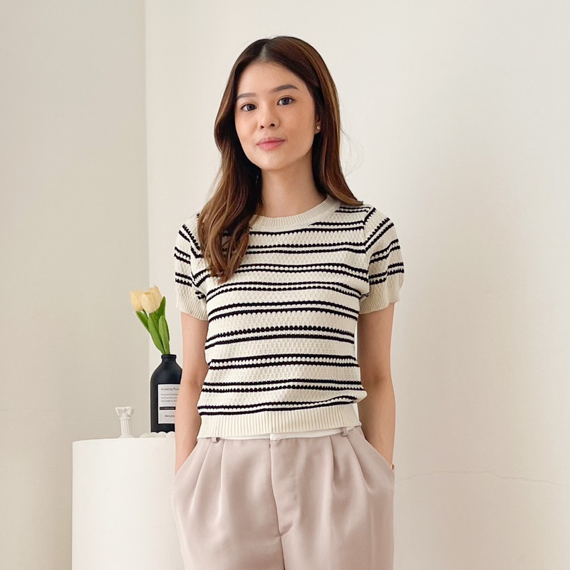 Jual BUY1GET1 FREE - Aria Top / Atasan Rajut Knit Top Garis | Shopee ...