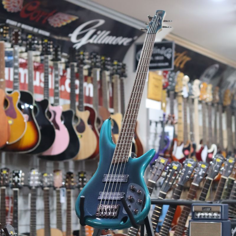Jual Ibanez SR305 5 Senar Cerulean Aura Burst CAB - Bass Elektrik ...