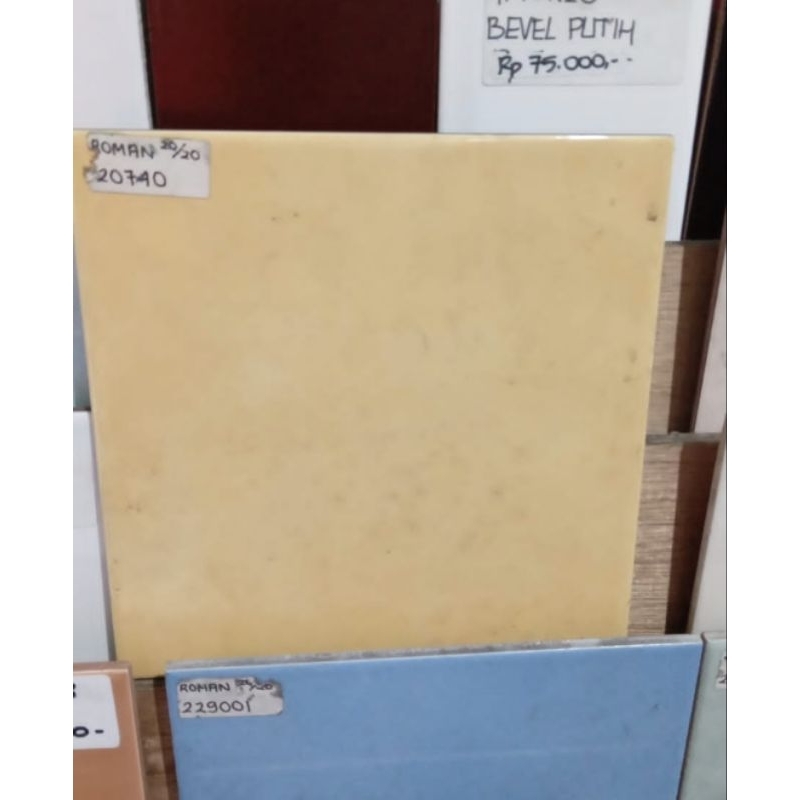 Jual keramik roman 20740 lantai ruang tamu rumah 20x20 yellow kuning ...